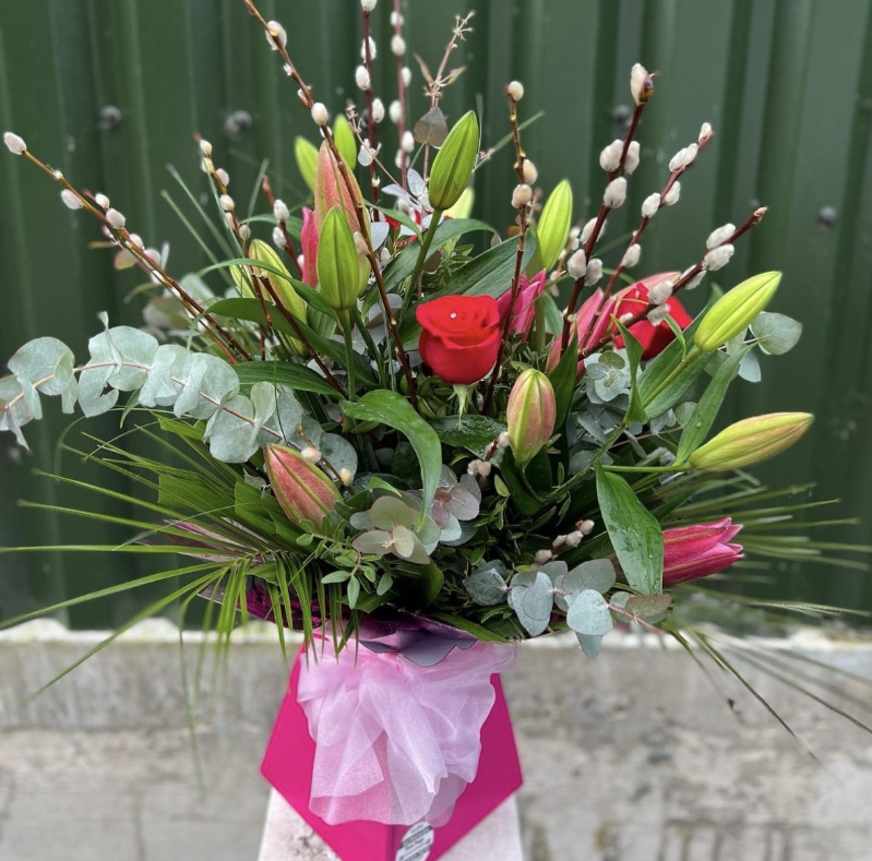 Karl's 6 Rose and Lilies Creation – buy online or call 01925 758 181
